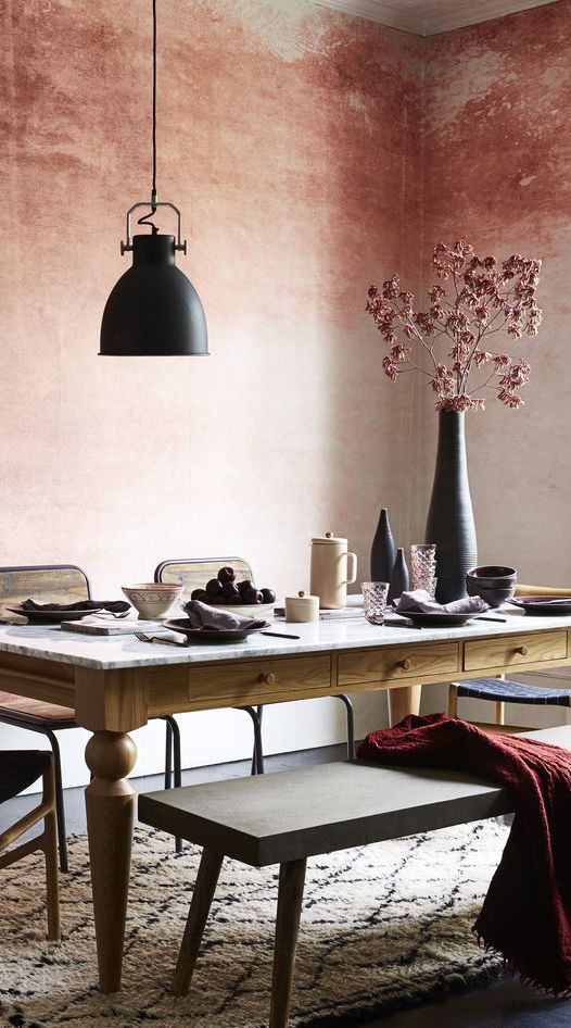 De mooiste interieurs met warme roodtinten | HomeDeco.nl