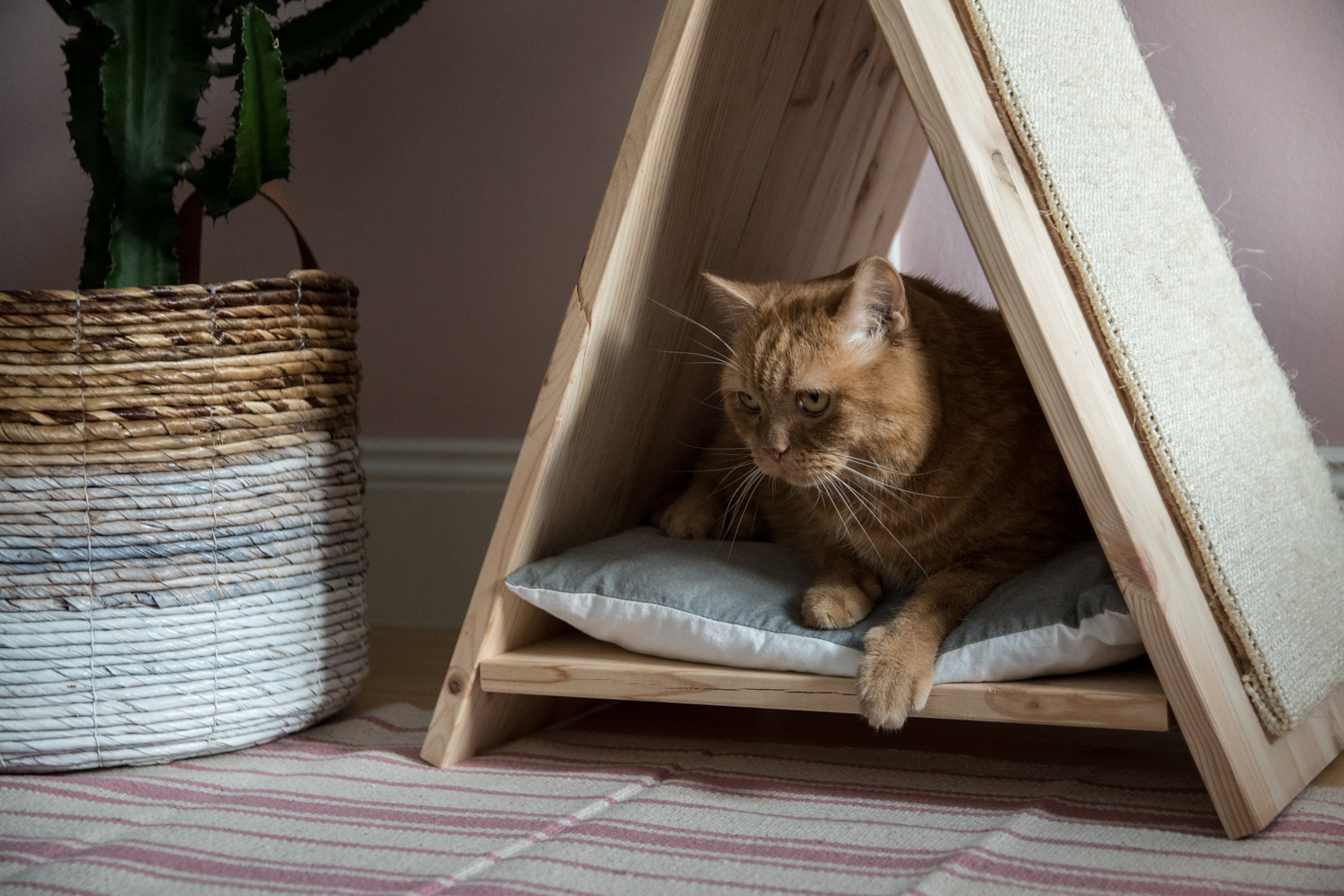 DIY: tipi voor de kat! | HomeDeco.nl